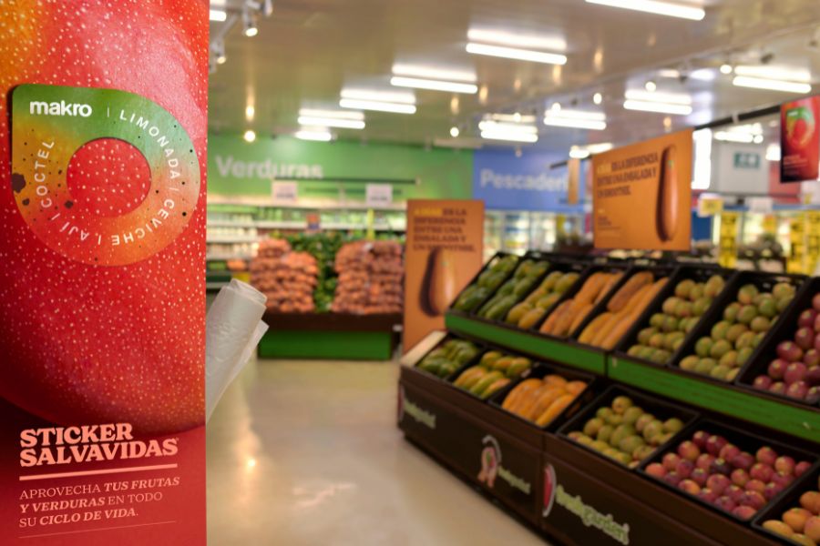 Colombia: Makro presenta el Sticker Salva-Vidas, para evitar el ...