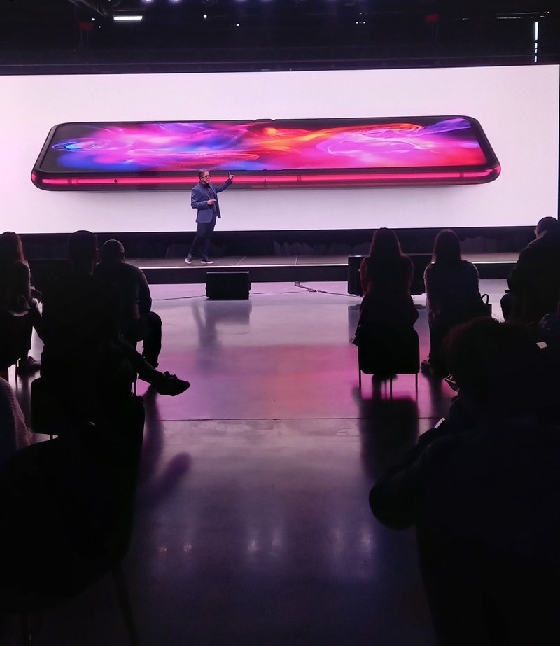 Motorola presentó sus dos nuevos modelos plegables hechos 100% en Argentina