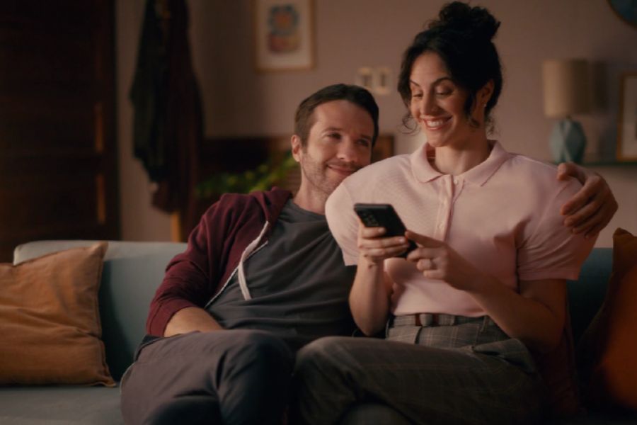 Argentina: Naranja X, Becoming Mode y Nro 3 lanzan una campaña que ...